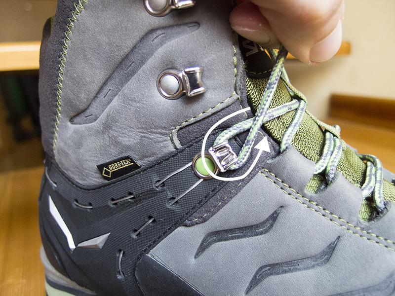 Cómo atarse las botas de montaña | AristaSur Cómo atarse las botas de montaña | AristaSur